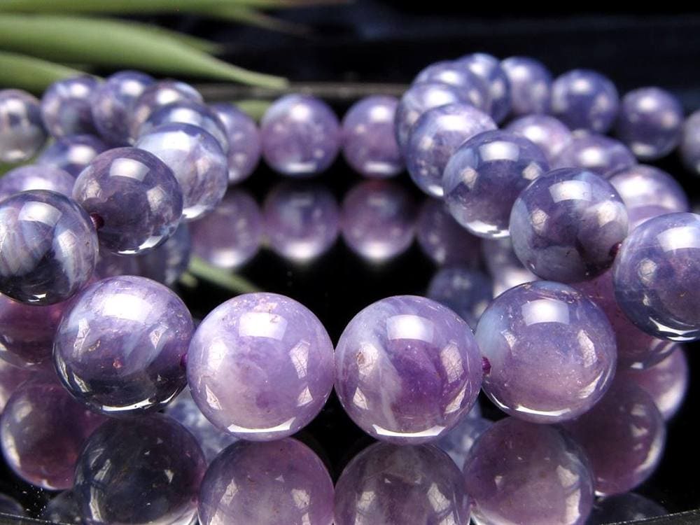 ★超希少！ディープパープルカラー★幻想的な輝き★感受性を豊かにし癒しを与えてくれる石★2月の誕生石★ムーンライトアメジスト【スコロライト】ブレスレット★【ブラジル産】
